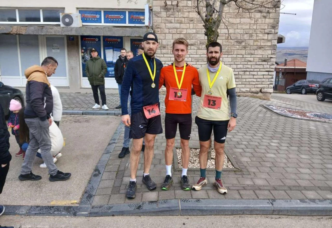 FOTO | U Tomislavgradu održana tradicionalna utrka "Duvanjski pingvin"