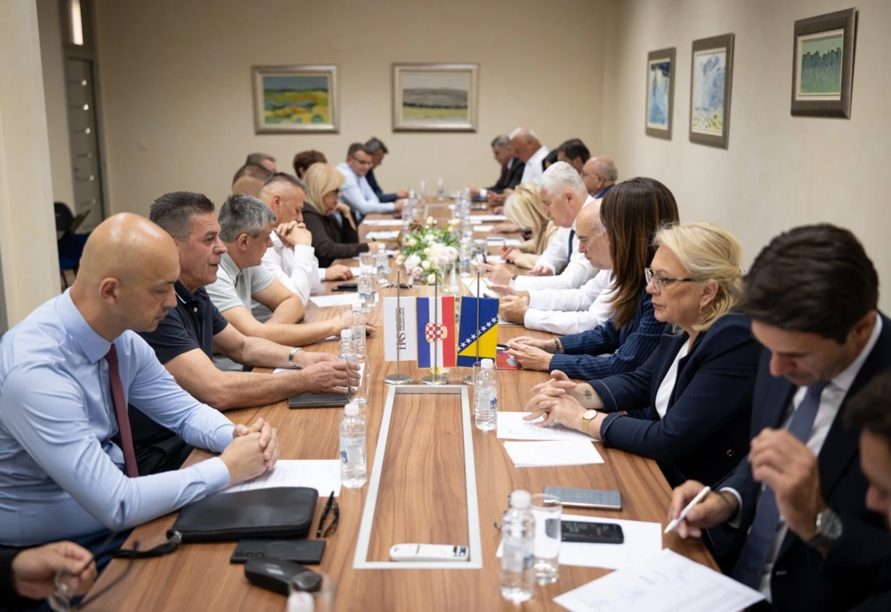 HNS: Problemi u Gradu Mostaru izravno se odražavaju na kvalitetu života ...